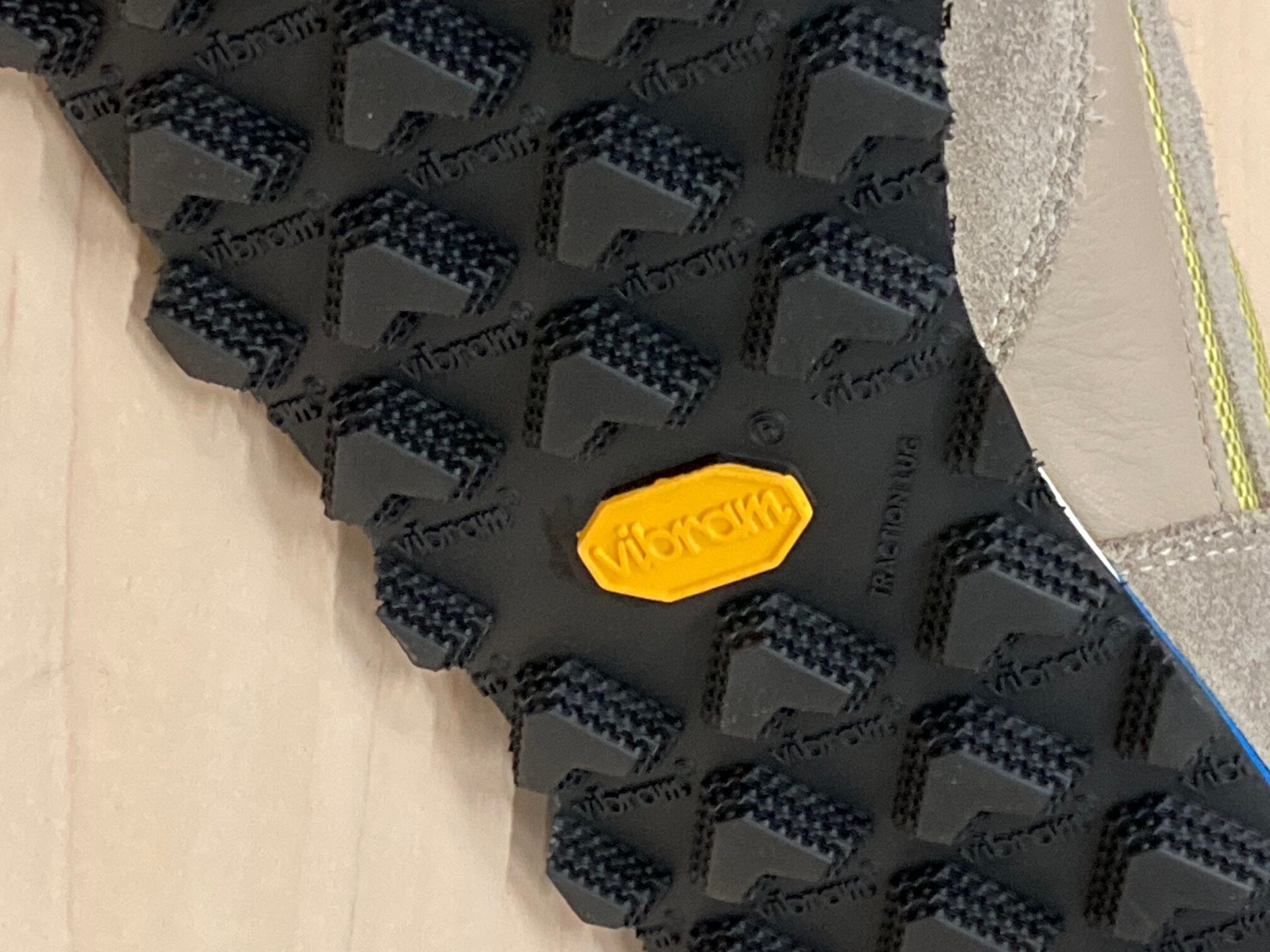 VIBRAM 1225C Traction Lugトラクションラグ 8mm | SUBARU Co.,Ltd.